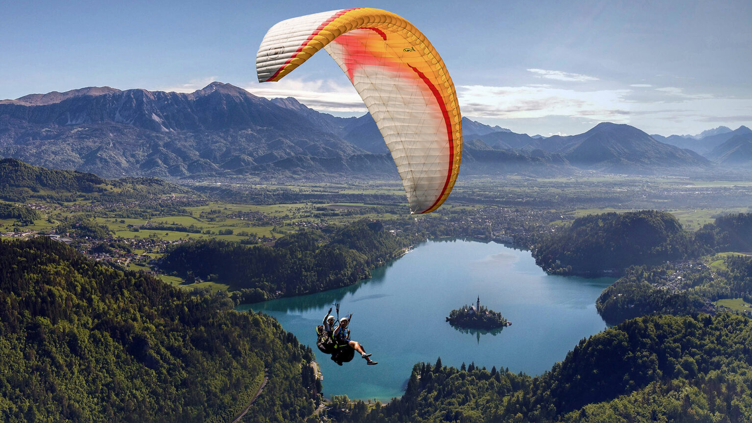 Lake Bled Paragliding – Tandem paragliding over lake Bled